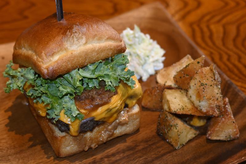 具材とうまみ調和 肉とチーズ HAKOBUNE CAFE（宇都宮）｜とちぎフードコート｜とちぎフードコート特集｜下野新聞デジタル