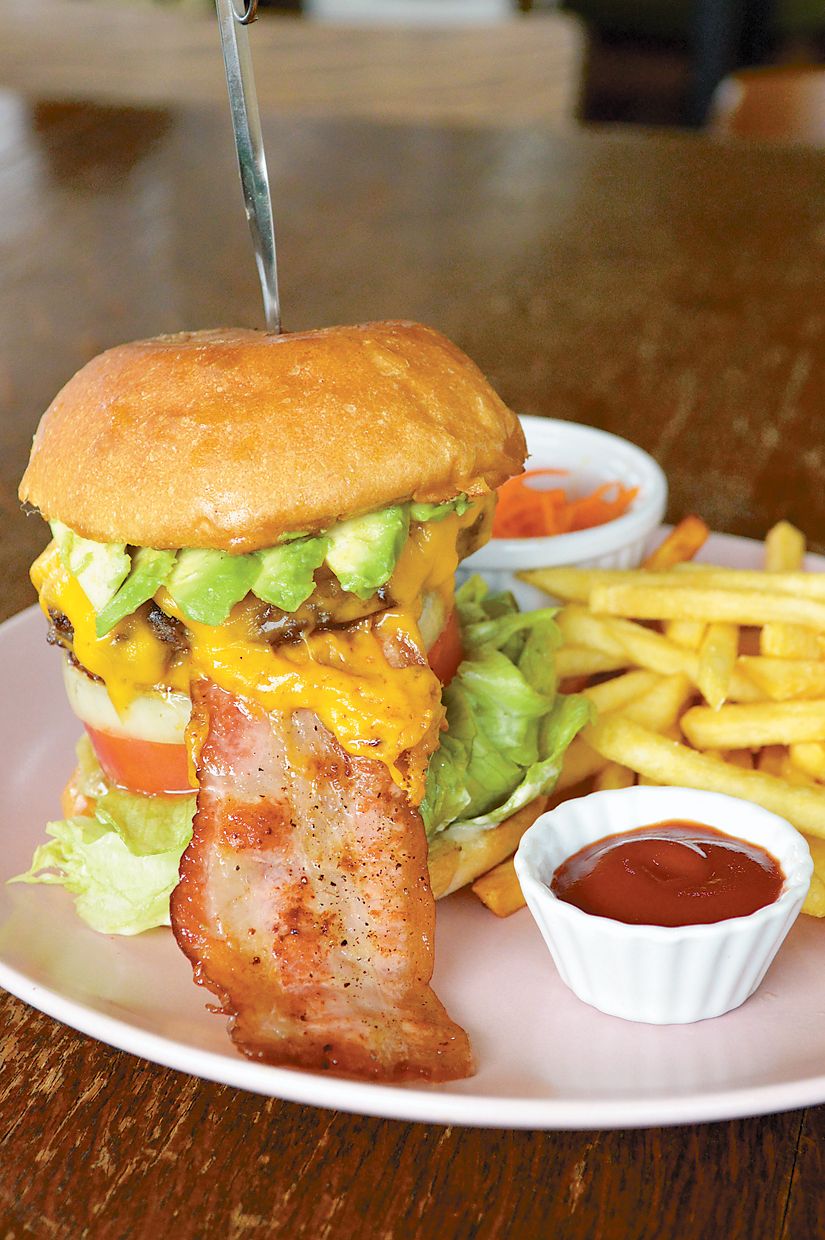 Lighten up and Switch 136L&S 136 ハンバーガー｜馴染店なじみせ｜下野新聞デジタル